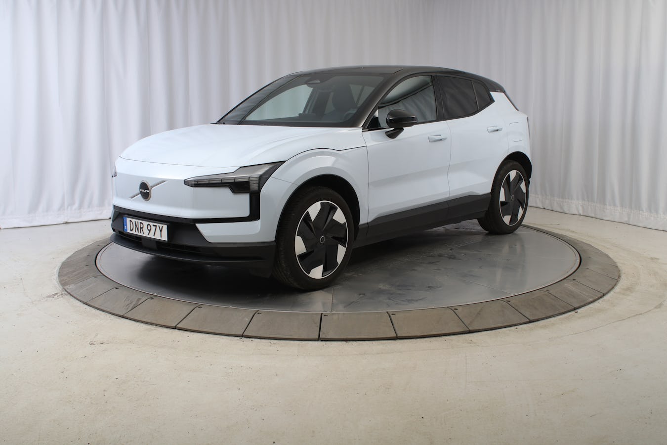 Volvo EX30 Single Motor Extended Range Plus DNR97Y | Rejmes